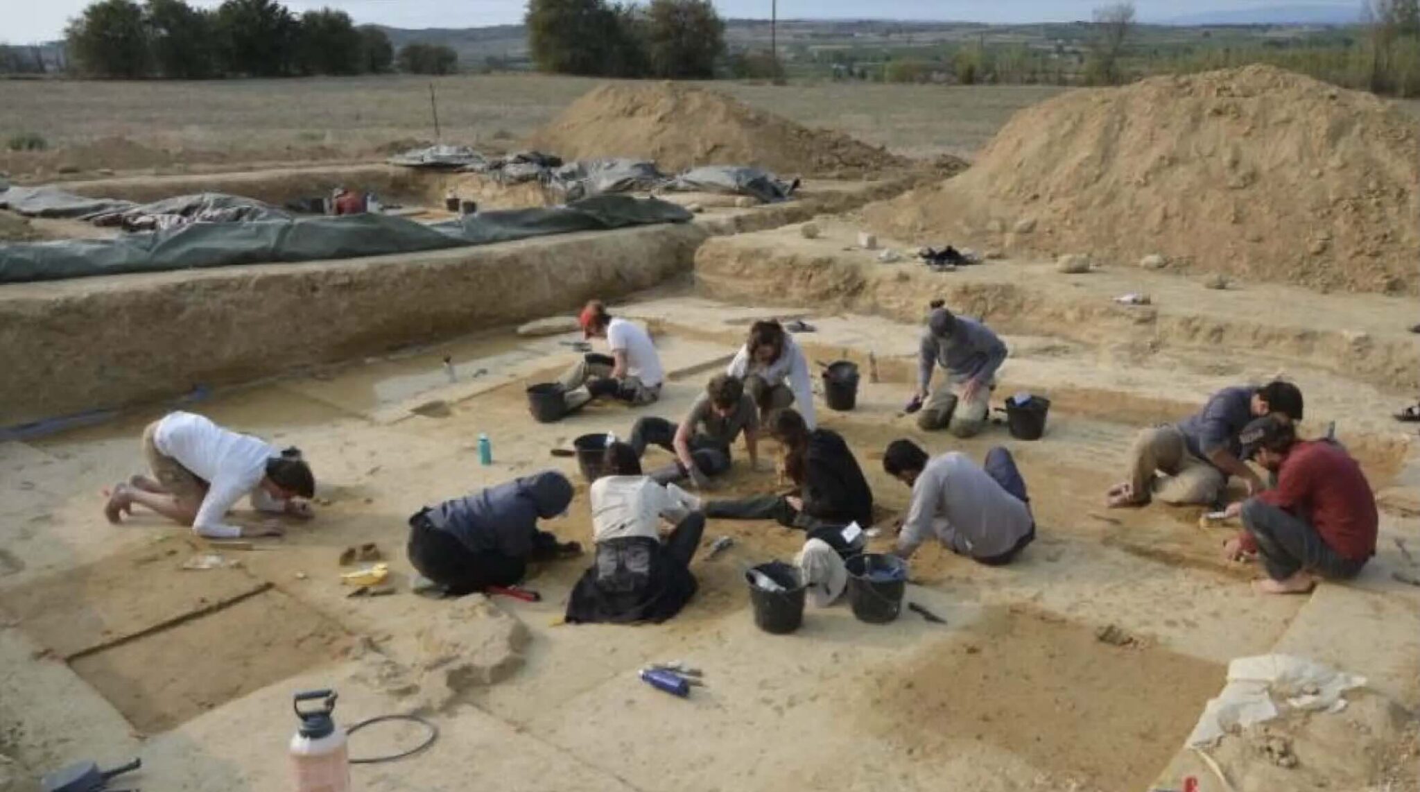 La liste "Fouiller en bénévole ou visiter un chantier archéologique ...